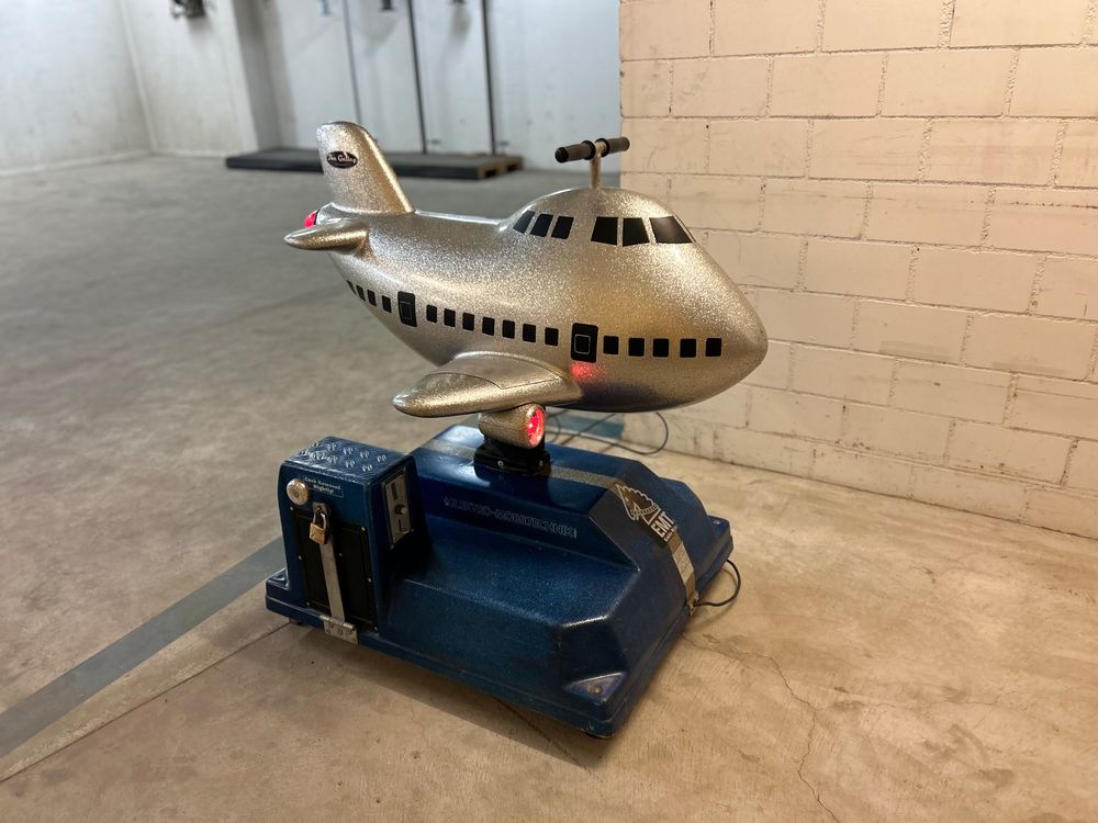 Flugzeug EMT Schaukelautomat Kiddie Ride (Gebraucht) in Dättwil AG für ...