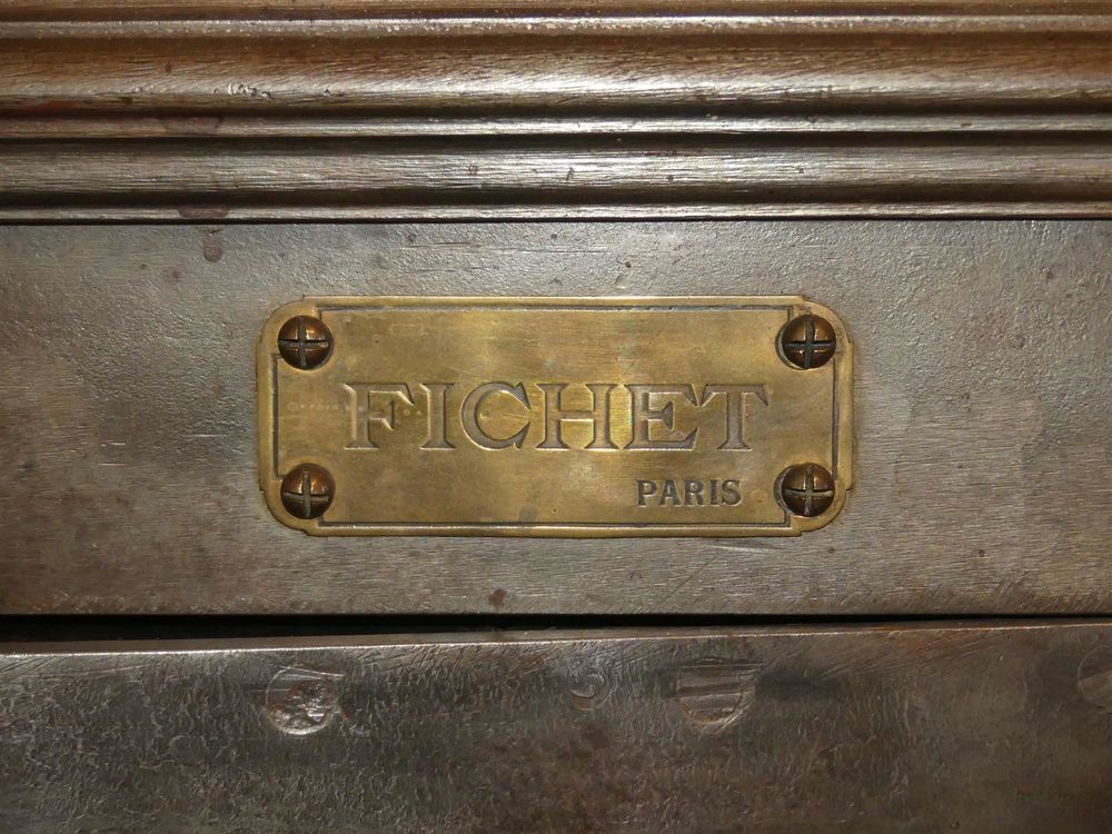 Alter Tresor Fichet Paris (Antik) in für CHF 253 – nur Abholung auf ...