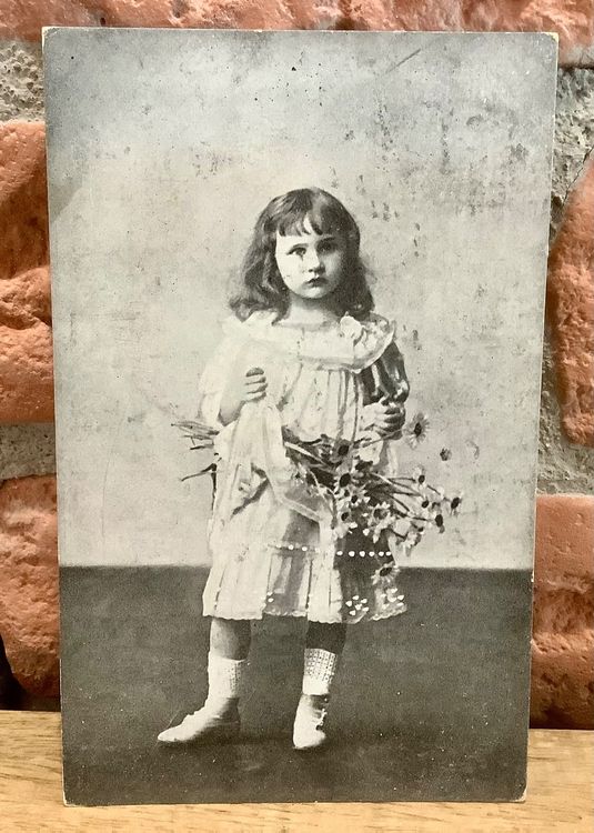 1908 Antike AK Mädchen mit Blumen - British Empire Australia (Gebraucht) in Root für CHF 1 – mit ...