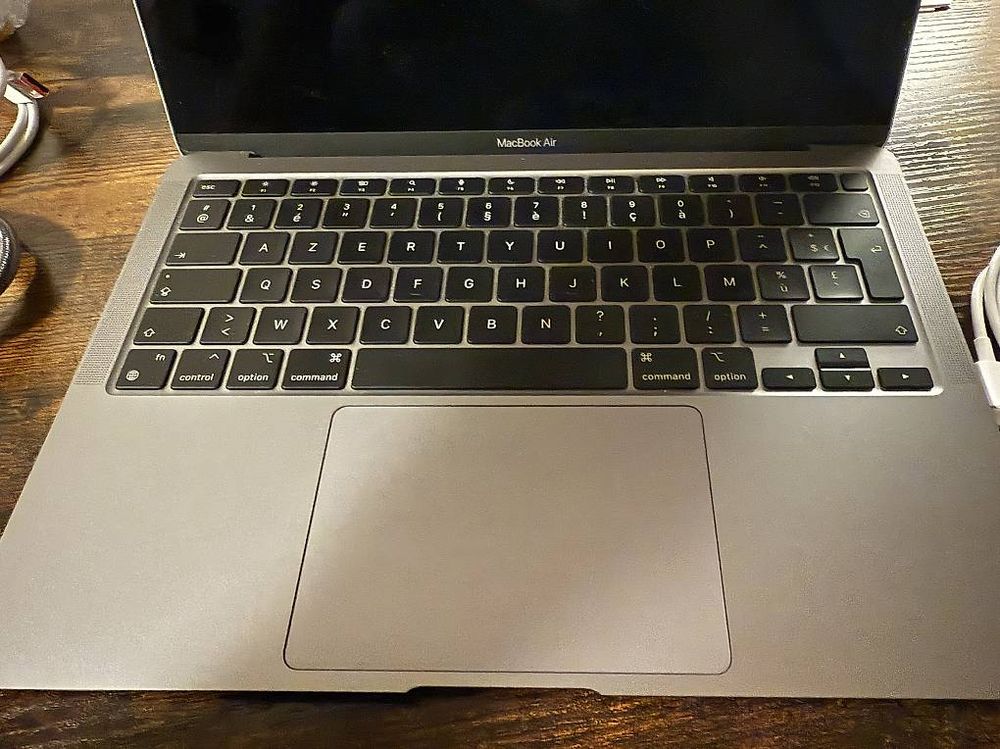 Apple MacBook Air M1 comme neuf clavier azerty (D'occasion) à Corcelles ...