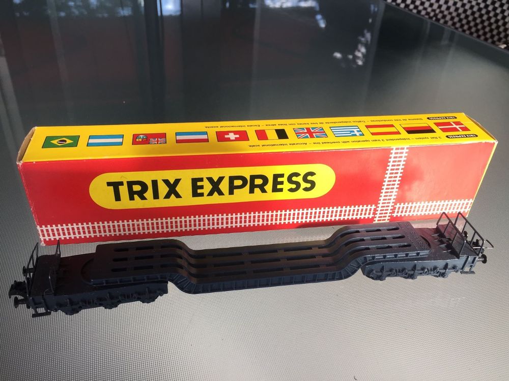 TRIX EXPRESS Tiefladewagen (Neuf (Voir description)) à Biel/Bienne pour CHF 11 – avec livraison ...