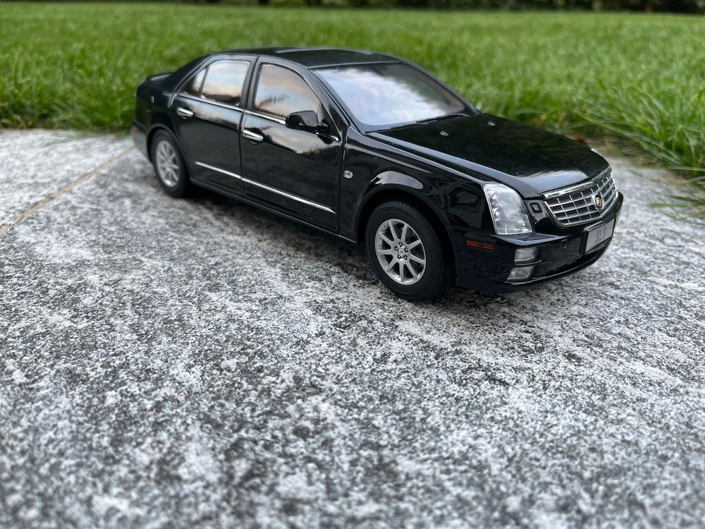 Cadillac SLS 1:18 schwarz Kyosho | Kaufen auf Ricardo