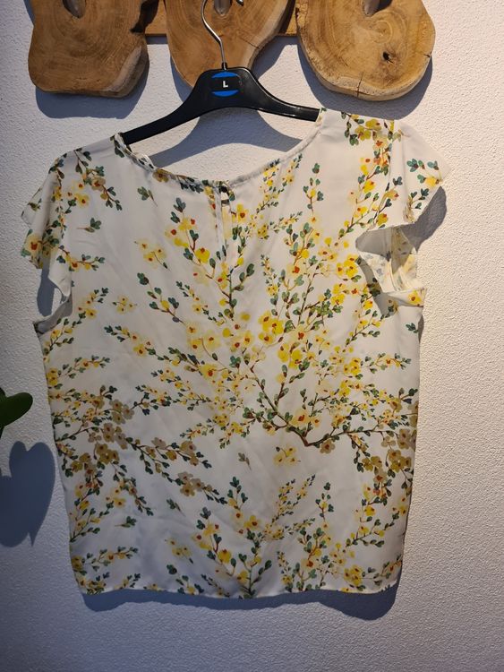 bluse mit Blumen 40 (Gebraucht) in Rothenthurm für CHF 10 – mit Lieferung auf Ricardo kaufen