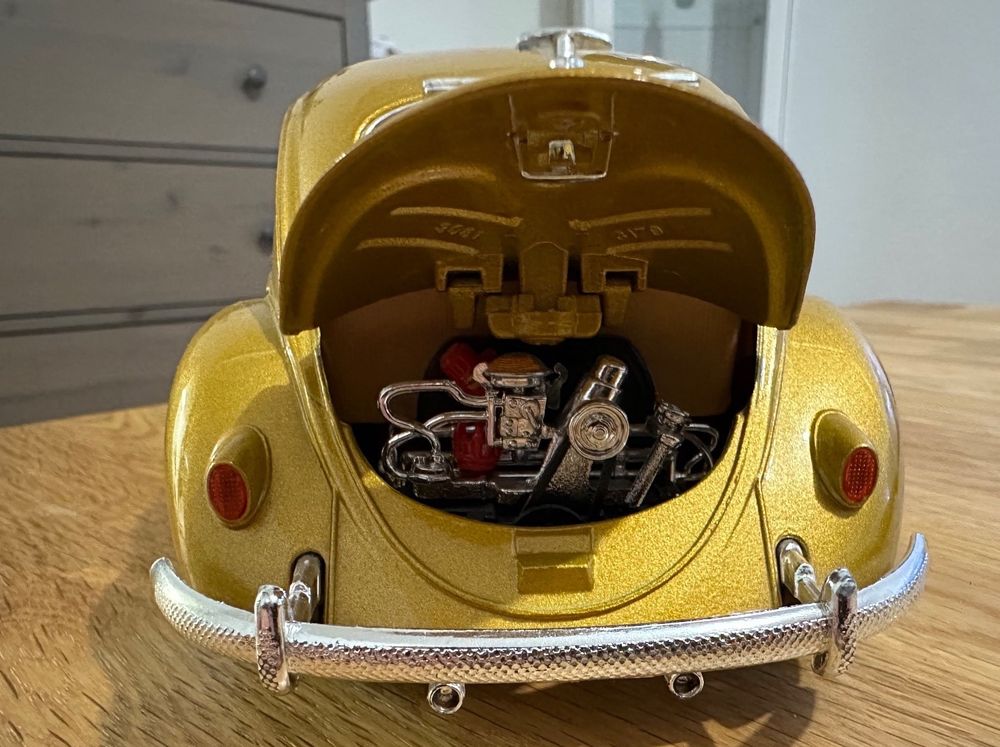 VW Käfer Gold Burago 1/8 Metall | 1‘000‘000 Spezial Edition (Gebraucht ...