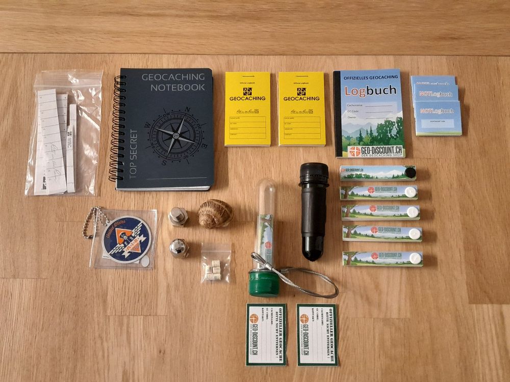 Diverses Geocaching Material (Neu und originalverpackt) in Rotkreuz für ...