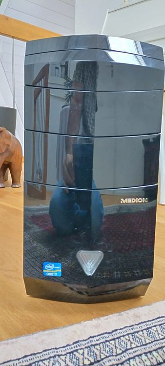 MEDION Desktop PC mit Intel i7 Prozessor | Kaufen auf Ricardo