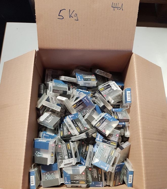 5kg Schrauben, Kleineisenware Restposten div. Artikel ab 1.- (Neu und originalverpackt) in ...