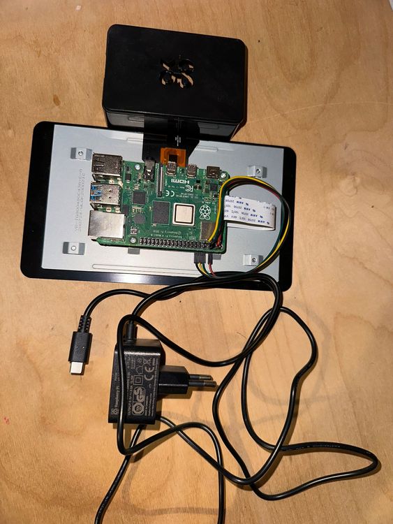 Raspberry Pi 4 Model B (2018) 8gbram (Gebraucht) in Mont-sur-Lausanne ...