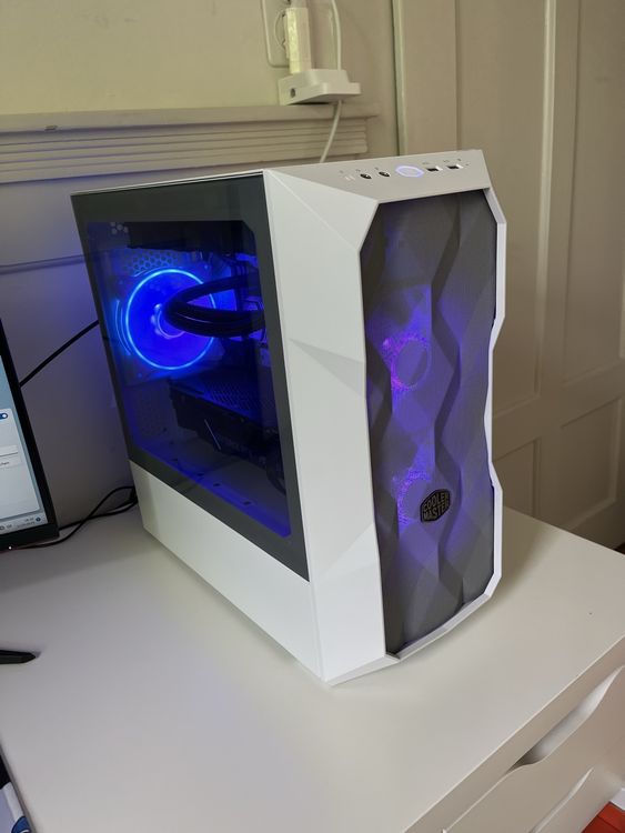 Gaming Pc mit Wasserkühlung AUF TUTTI NUR 400 FRANKEN (Gebraucht) in ...