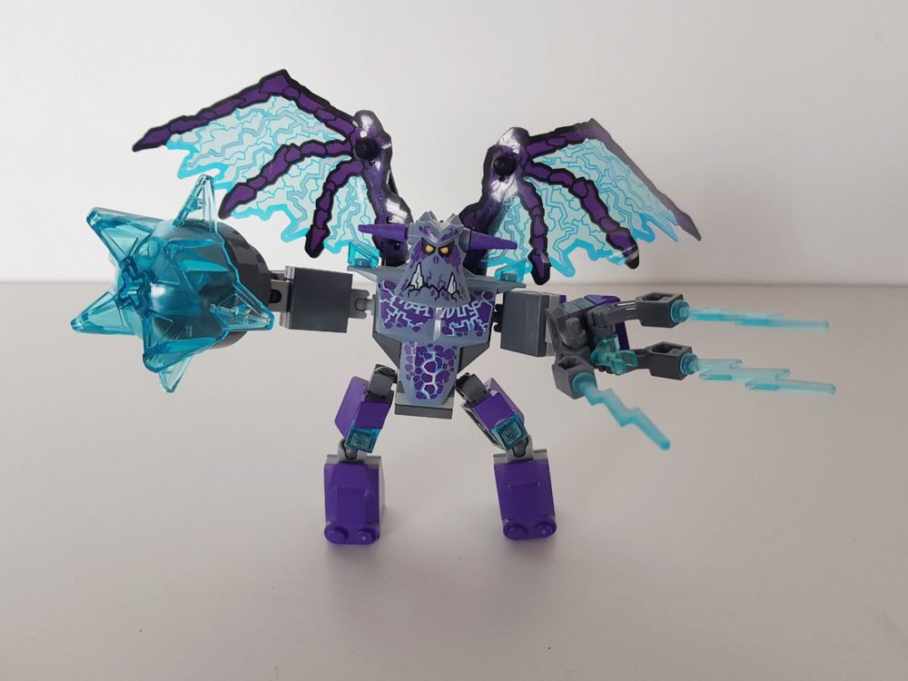 Lego Clay's Falcon Fighter Blaster | NEXO KNIGHTS (Figur) (Gebraucht ...