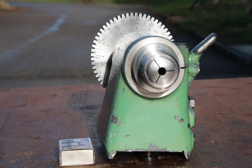 Schaublin 12 Teilapparat W20 Teilscheibe 60 Z (Gebraucht) in Biel ...