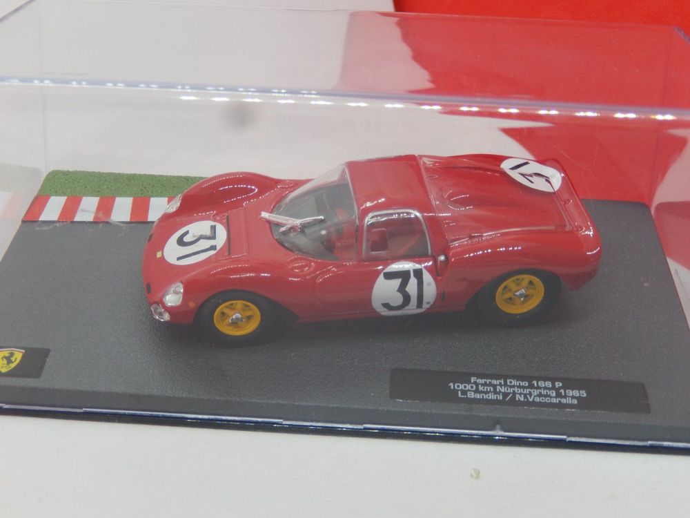 Ferrari 166P Dino - in Diorama - TOP | Kaufen auf Ricardo