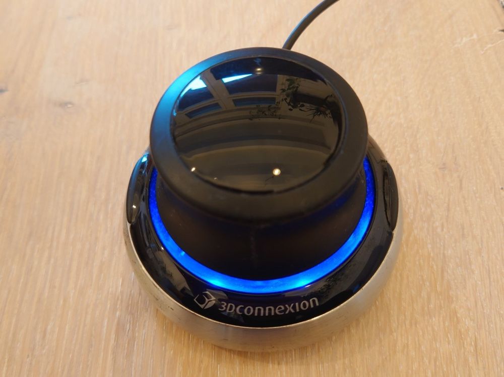 CAD Maus 3Dconnexion SpaceMouse (Gebraucht) in Zürich für CHF 76 – mit Lieferung auf Ricardo kaufen