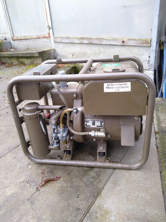 Stromerzeuger Benzin Generator 12 Volt Militär (Gebraucht) in Malters ...