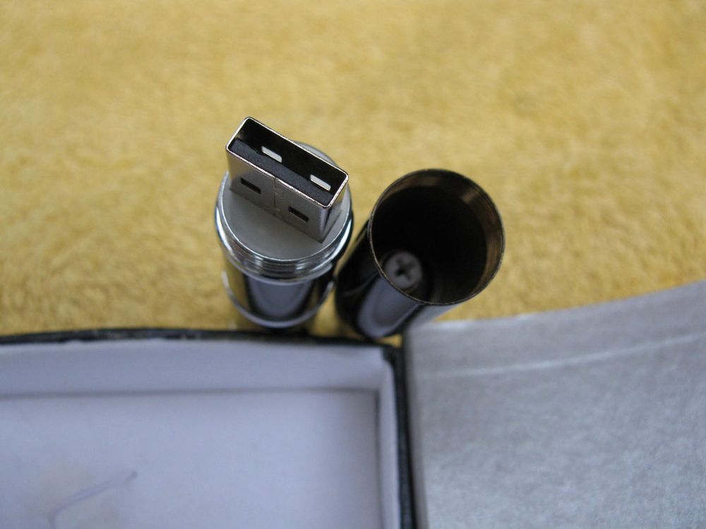 USB-Stick im Kugelschreiber / 007 (Gebraucht) in Hittnau für CHF 12 ...