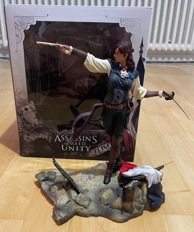 Assassin's Creed: Unity - Elise The Fiery Templar Figur 24cm (Neu ...