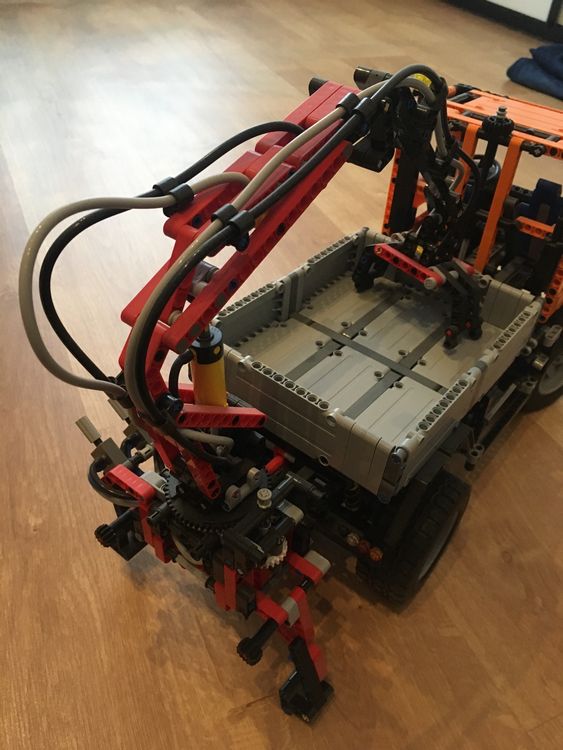 Lego Technics 8110 Unimog U400 (Gebraucht) in Sennhof für CHF 200 – mit ...