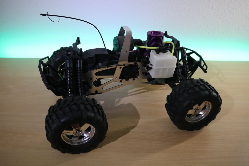 HPI Savage 25 1:8 Monster Truck Auto ferngesteuert Benziner (Gebraucht) in Rickenbach b. Wil für ...