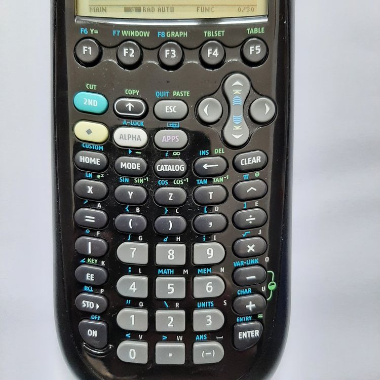 TI 89 Titanium (Gebraucht) in Carouge GE für CHF 12 – mit Lieferung auf ...