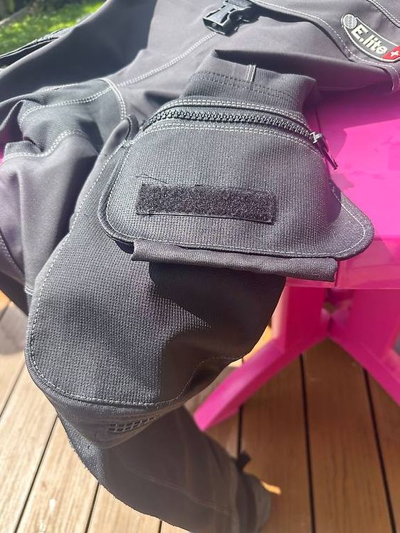 Combinaison Etanche SANTI ELITE + - état neuf (Gebraucht) in Montherod ...