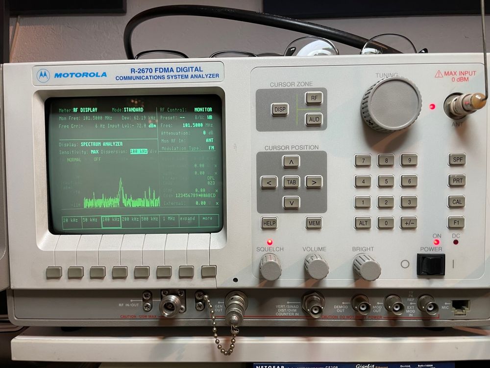 Funkmessplatz Motorola R-2670 FDMA (Gebraucht) in Kilchberg ZH für CHF ...