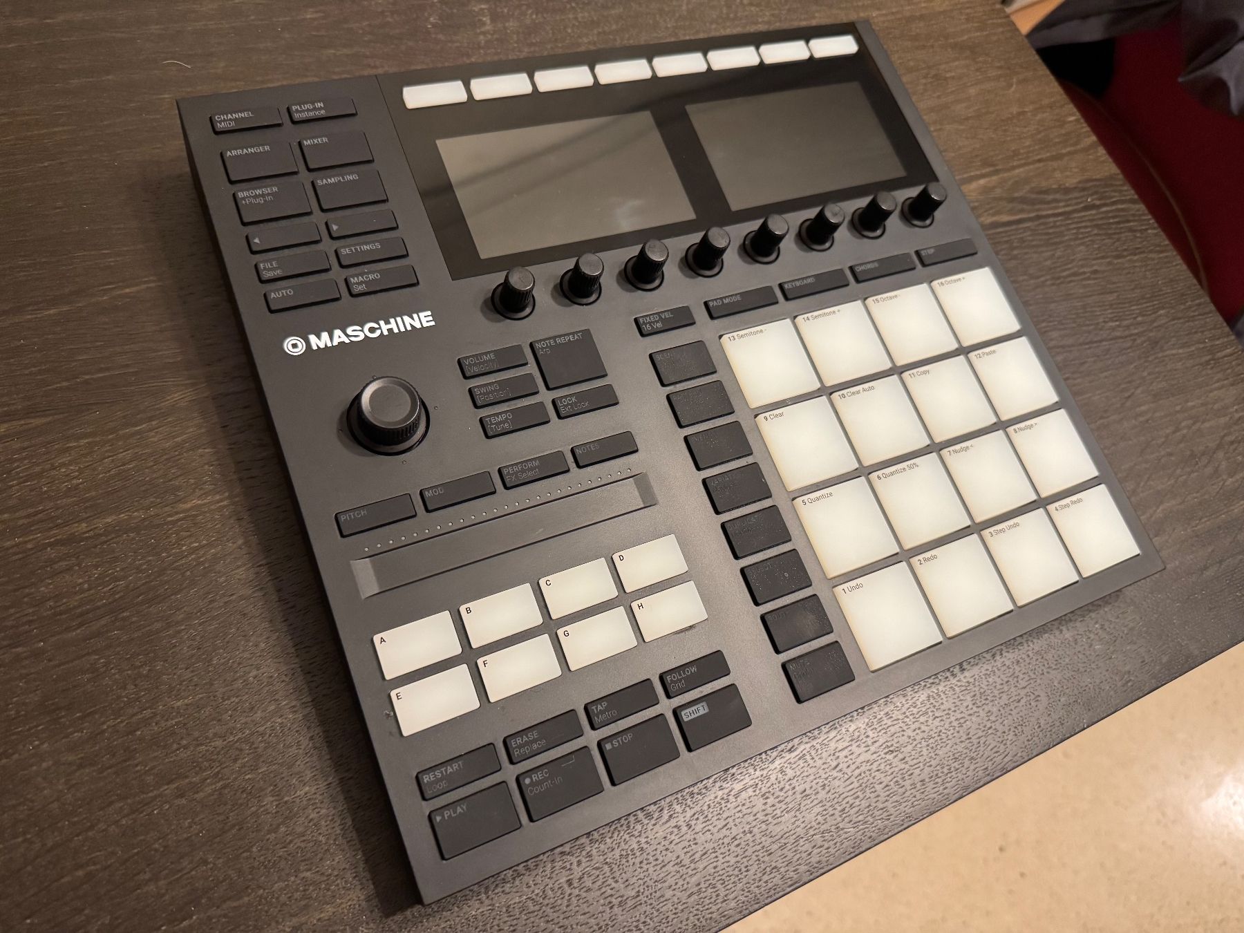 Native Instruments Maschine MK2 (Gebraucht) in Hendschiken für CHF 199 ...