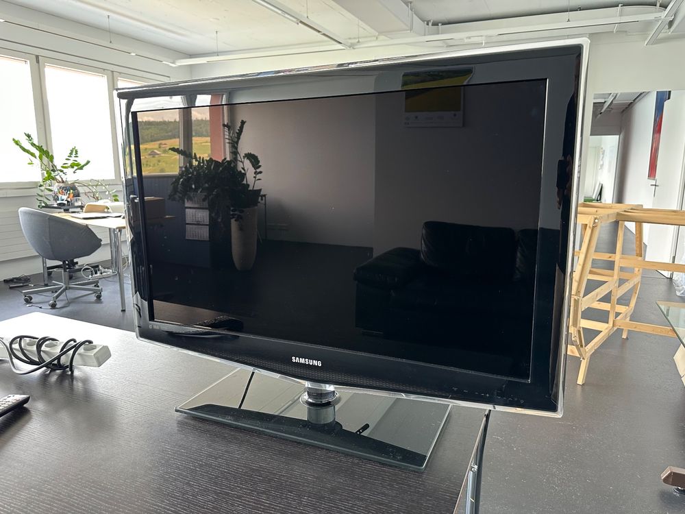 TOPANGEBOT: Samsung 37" TV LE37BE652T4P (Gebraucht) in Küssnacht am ...