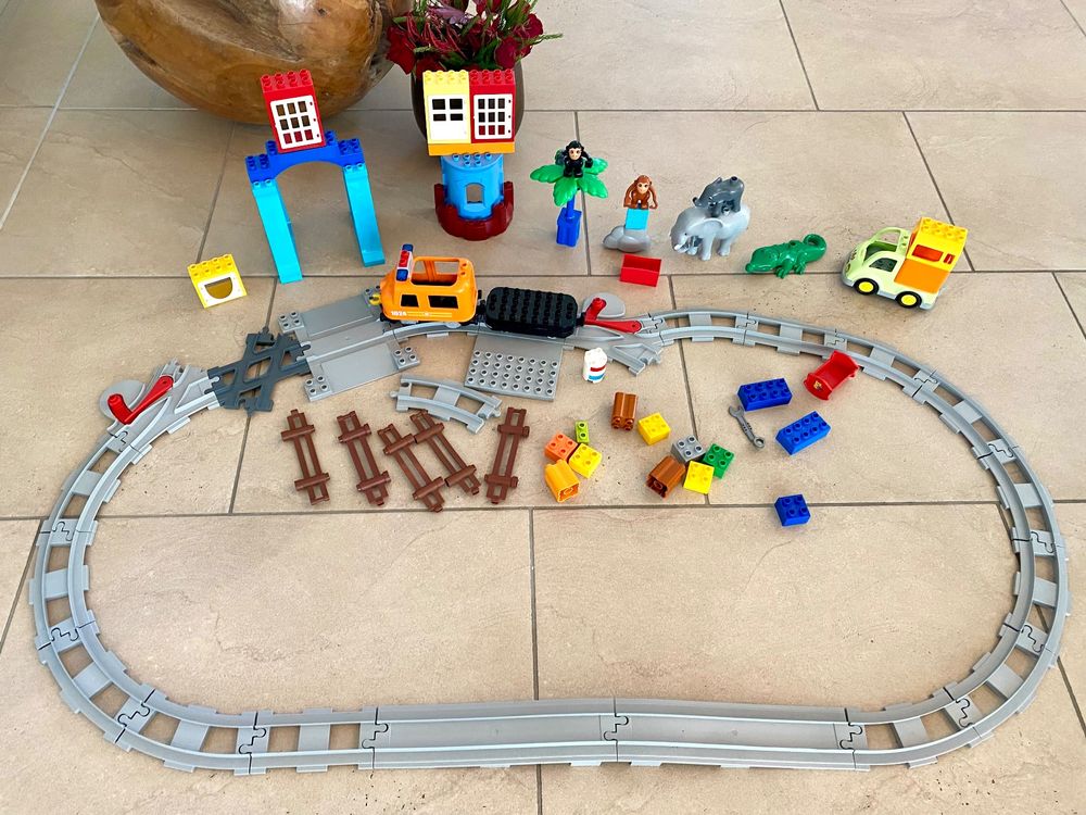 Lego Duplo Mega Set mit Batterie Lok 75 Teile , NEU !!! | Kaufen auf ...