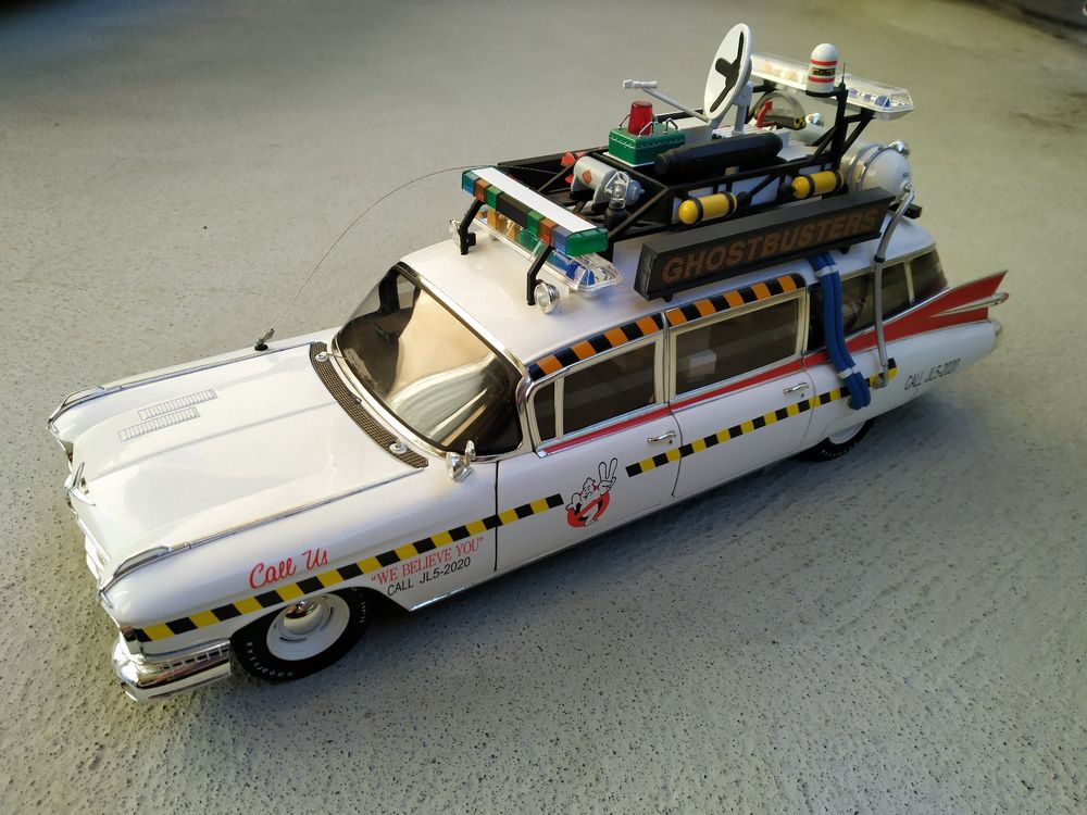 Ecto 1A aus Ghostbusters II in 1:18 von HW Elite | Kaufen auf Ricardo