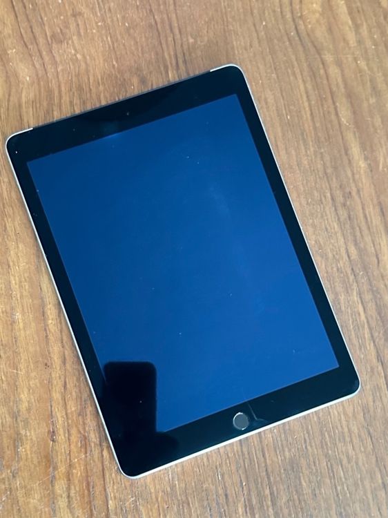 Apple iPad Air 2 black- 128 GB - Wifi + Cellular (Gebraucht) in Zürich ...