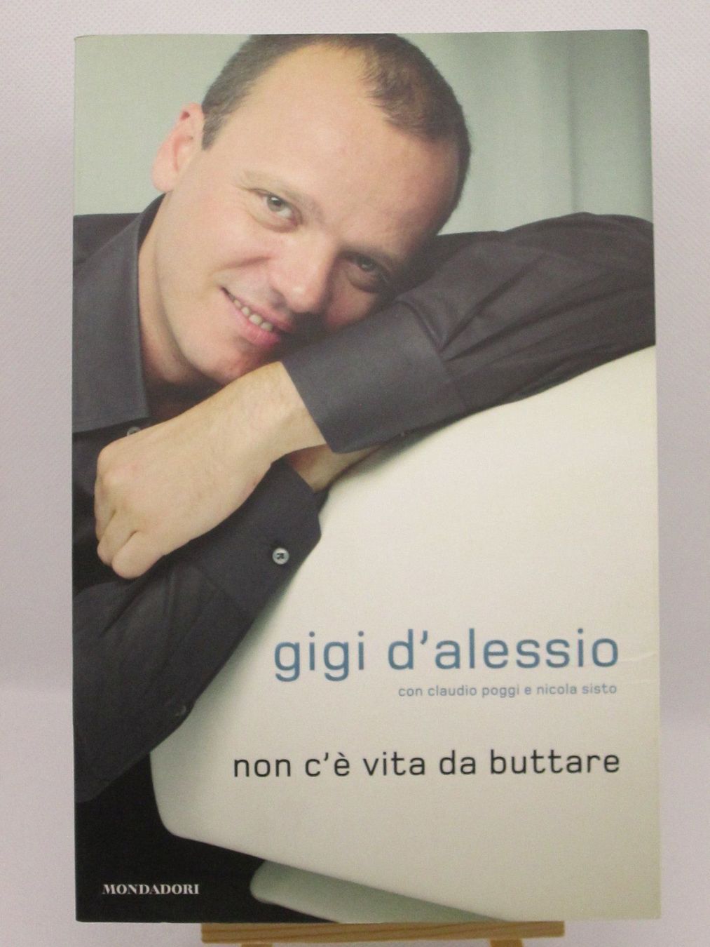 GIGI D'ALESSIO - NON C'È VITA DA BUTTARE (Gebraucht) in Zollikofen für CHF 6 – mit Lieferung auf ...