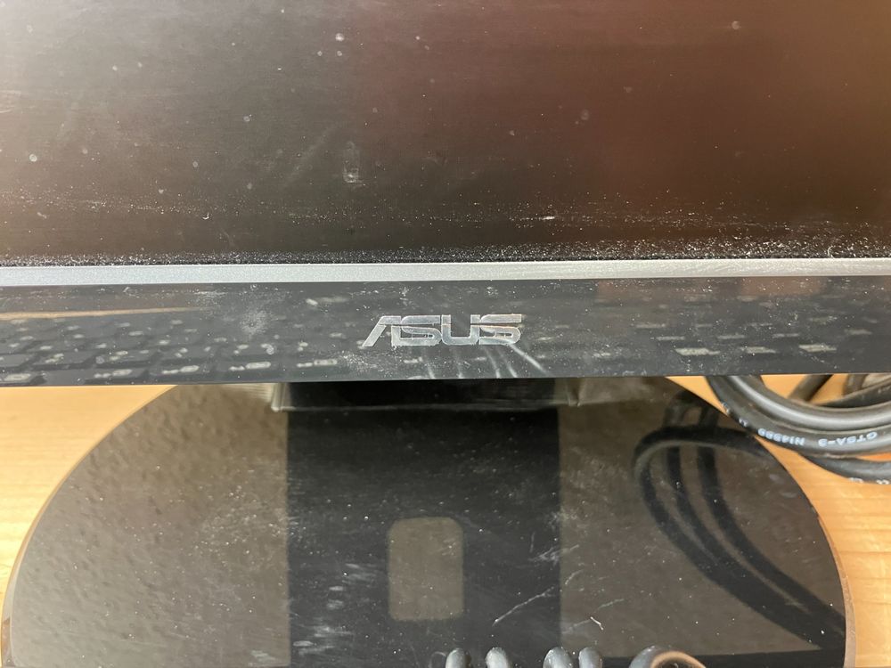 ASUS VE247H Monitor 23,6 Zoll inkl. Tastatur (Gebraucht) in Fislisbach ...