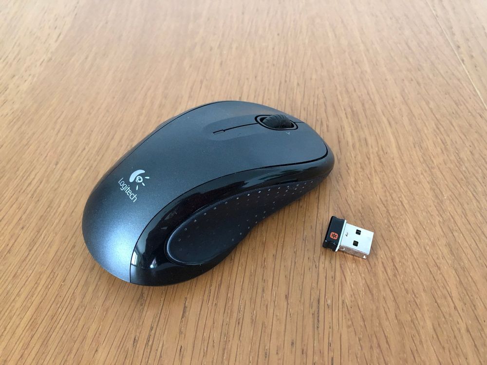 Logitech M510 inkl. Logitech Unifying Empfänger / Receiver (Gebraucht ...