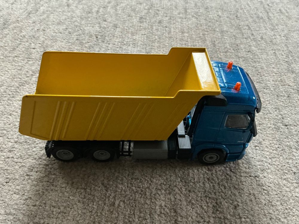 Mercedes Actros Muldenkipper, Siku (Gebraucht) in Jona für CHF 15 – mit ...