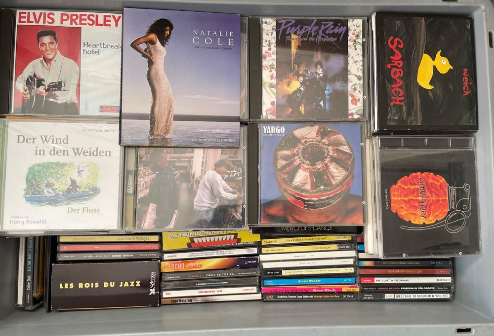 CA. 800 CD's ROCK, POP, HARDROCK, PUNK ETC. | Kaufen auf Ricardo