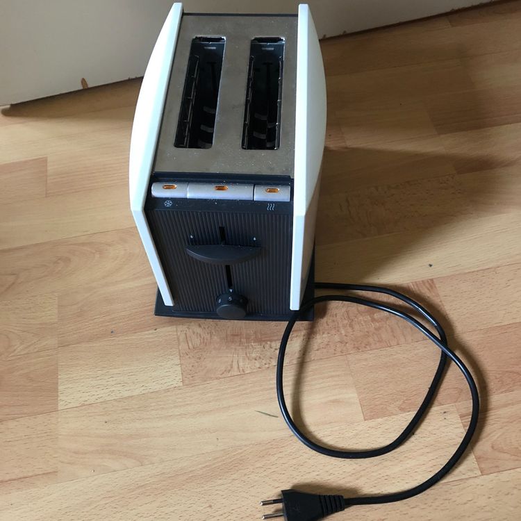 Toaster (Gebraucht) in Zürich für CHF 10 – mit Lieferung auf Ricardo kaufen