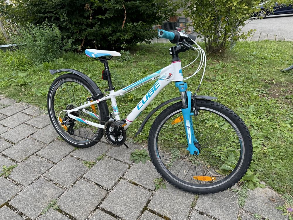 Mountainbike Cube Race 24 Zoll weiss-türkis (Gebraucht) in Geuensee für CHF 99 – nur Abholung ...