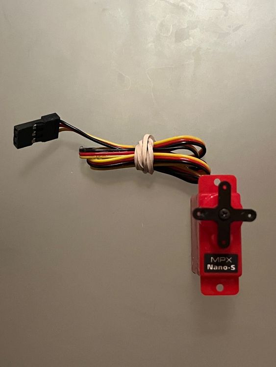 MPX Nano-s servo | Kaufen auf Ricardo MPX Nano-s servo | Kaufen auf Ricardo