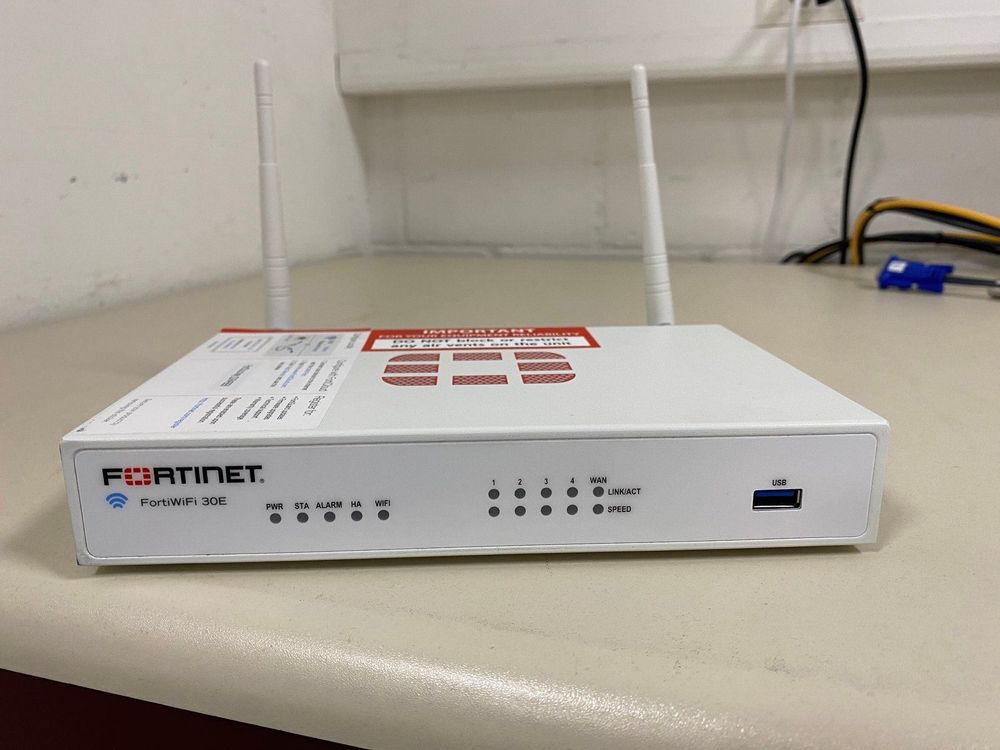 Fortinet FortiWifi 30E | Kaufen auf Ricardo