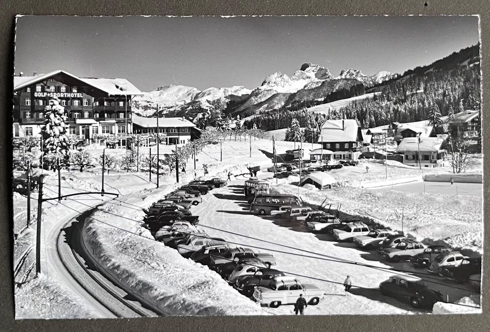 Saanenmöser mit Bahnhof M.O.B./ Oldtimer Autos/Photo Gyger (Gebraucht ...