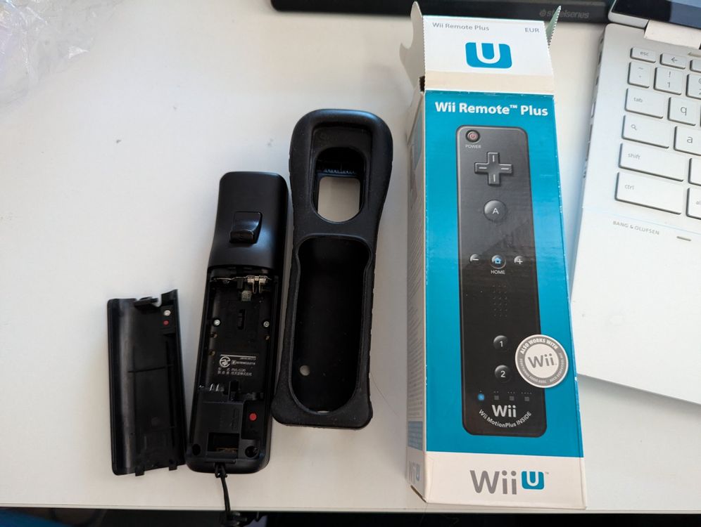 Wii Remote Plus Controller Schwarz Nintendo (Gebraucht) in Hünenberg ...