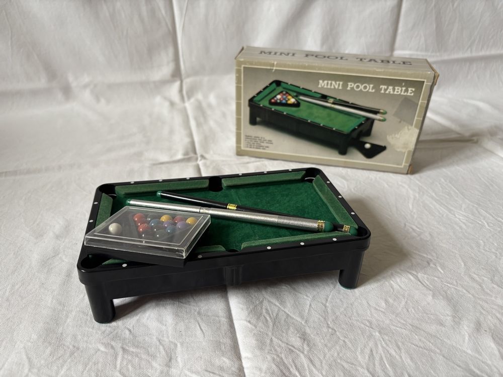 Mini Billardtisch-Set für den Schreibtisch -Top Zustand (Gebraucht) in ...