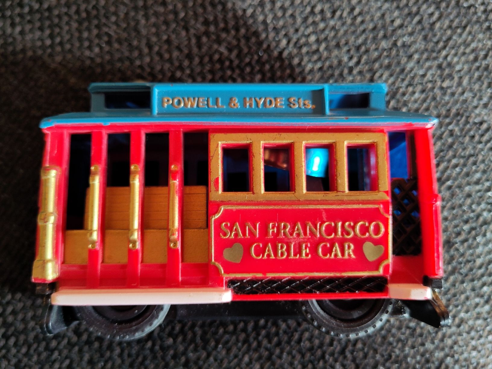 Cable car San Francisco - 2 Stück mit Glocke beim Fahren (Gebraucht) in ...