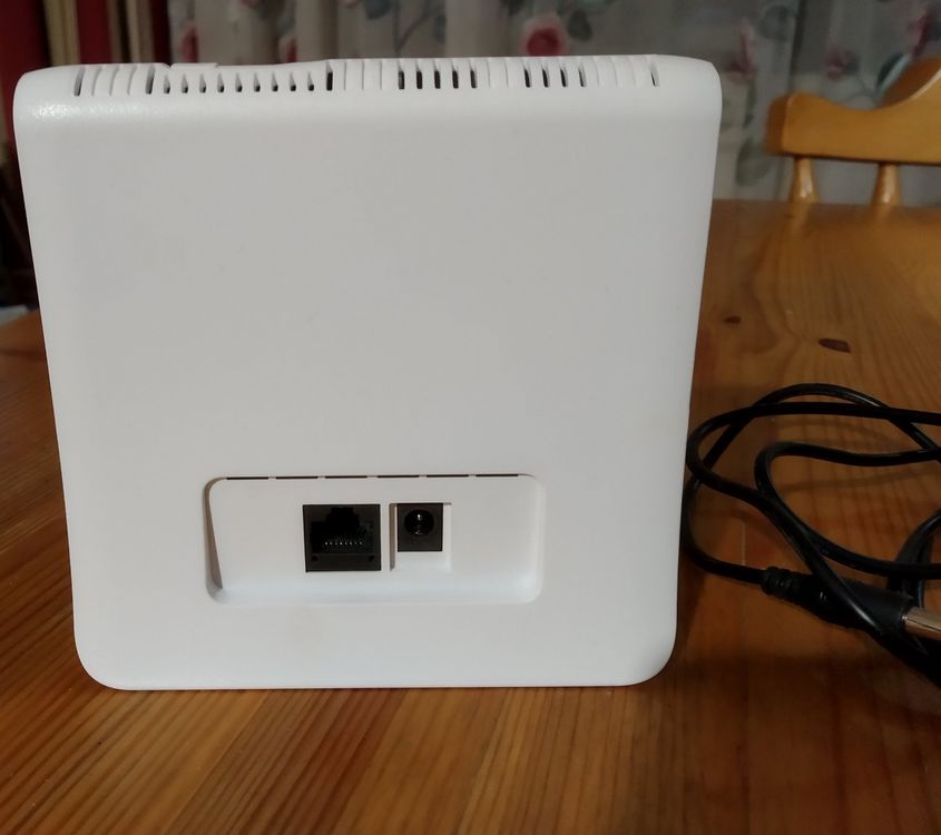 4G Modem - 300 Mbps - WIFI (Gebraucht) in Nyon für CHF 14.9 – mit ...
