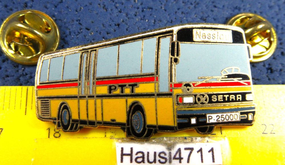 PTT-CH POSTAUTO SETRA NESSLAU SG 2NÄGEL- PIN ENAMEL 40mm (Gebraucht) in Ettingen für CHF 4.95 ...