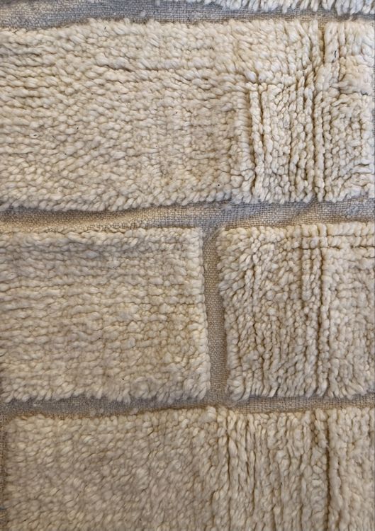 Authentic Berber Wool Rug – Handmade in Morocco (Neu (gemäss ...