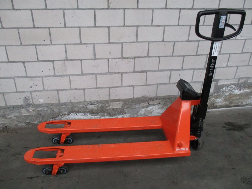 Palettenrolli Handhubwagen mit WAGGE TOYOTA (Gebraucht) in Seon für CHF ...