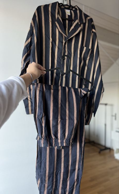 Calida Seide Pyjama, Grösse M, gestreift 100% Seide (Gebraucht) in ...