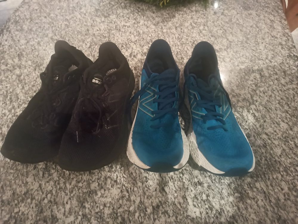 Turnschuhe New Balance 44.5 2 Paar | Kaufen auf Ricardo