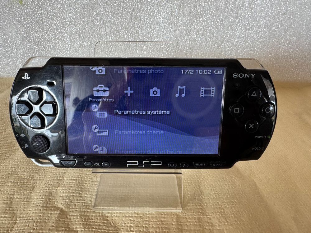 Console PSP Sony noire v.2004 (D'occasion) à Leytron pour CHF 40 – avec ...